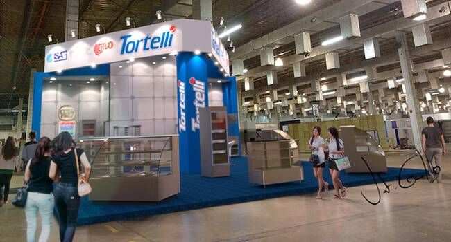 Expositor inteligente contrata seu próprio Projeto de stands e ...